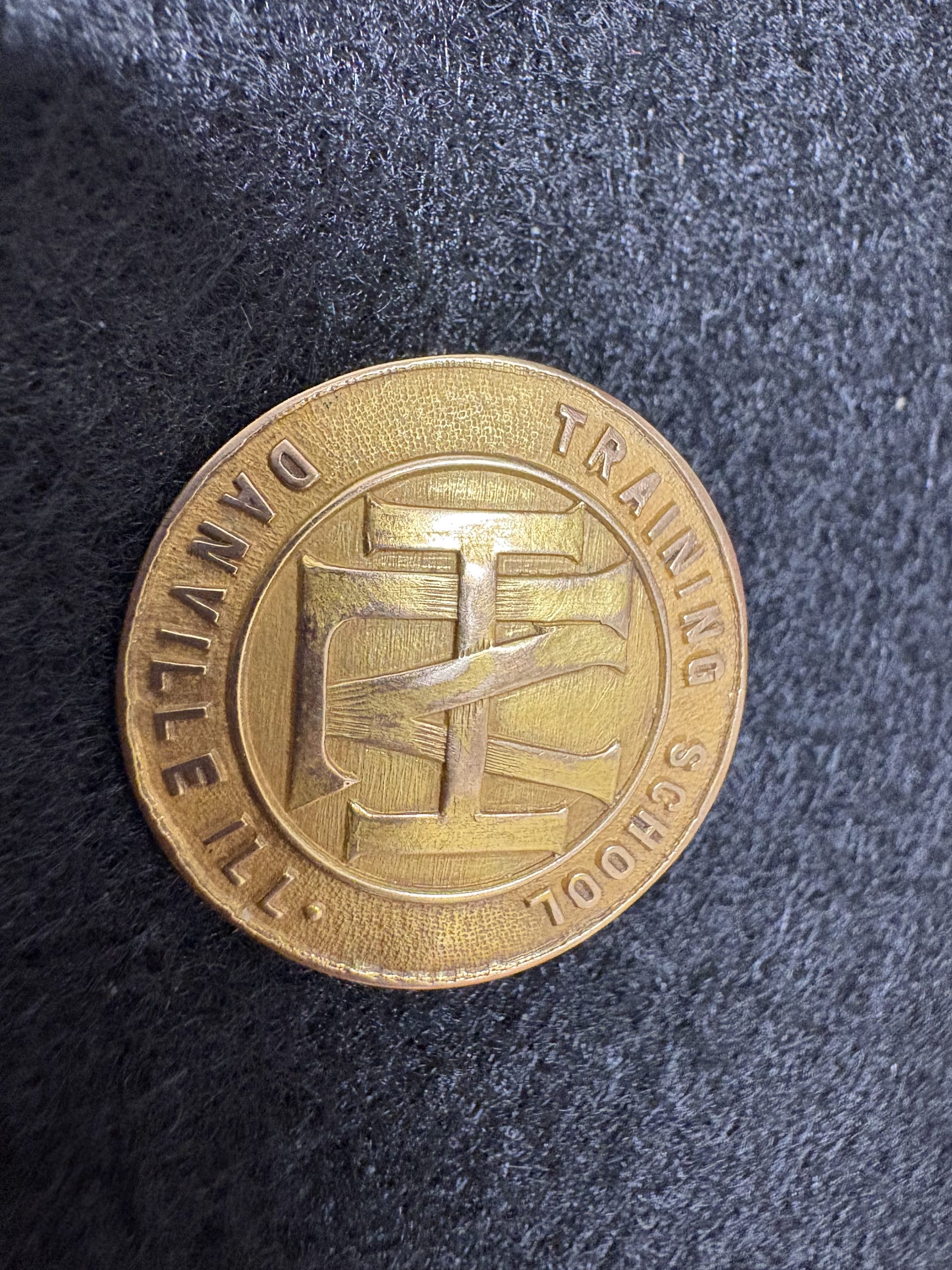 Nursing Pins & The Stories Behind Them - Illinois Nurses Foundation